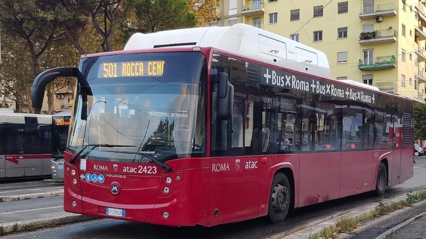 Aumento delle tariffe su metro e autobus a Roma: biglietti a 2 euro dal ...